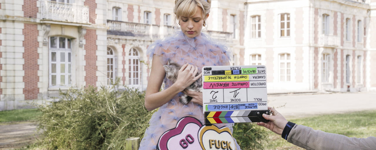 Angèle – Balance ton Quoi (clip) – EscapeToCulture.net